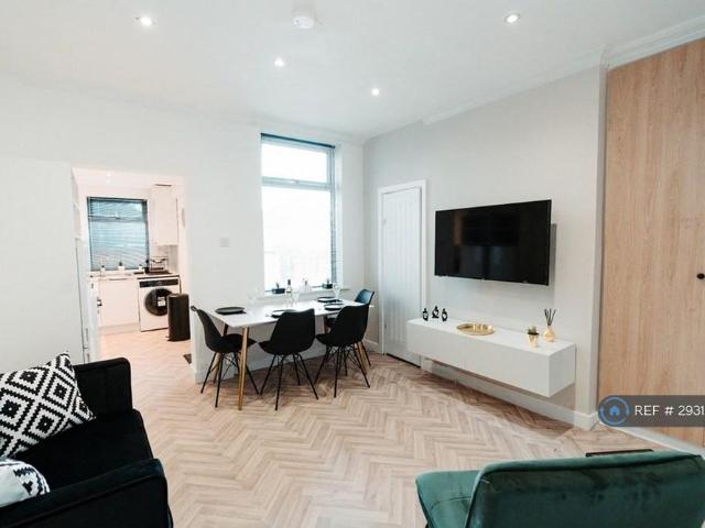 1 bedroom in a house share to rent