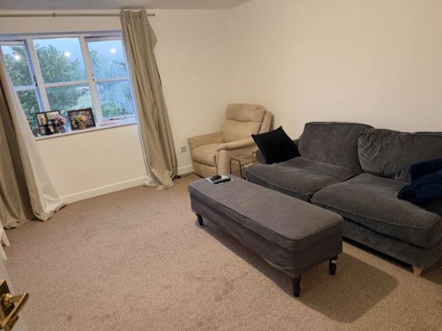 1 bedroom in a house share to rent