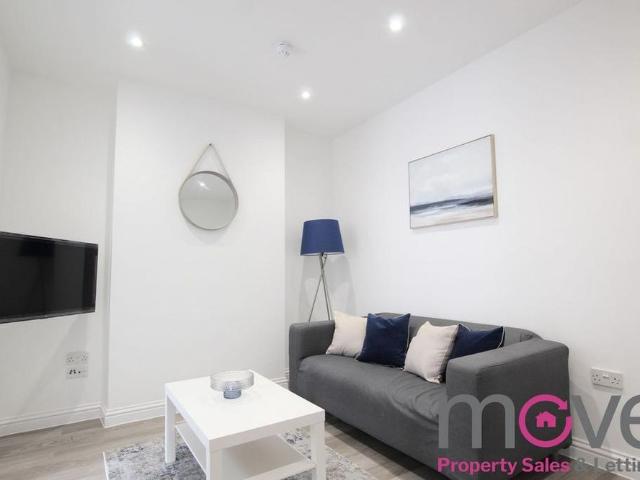 1 bedroom in a house share to rent
