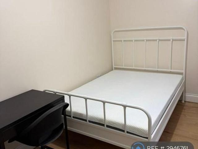 1 bedroom in a house share to rent