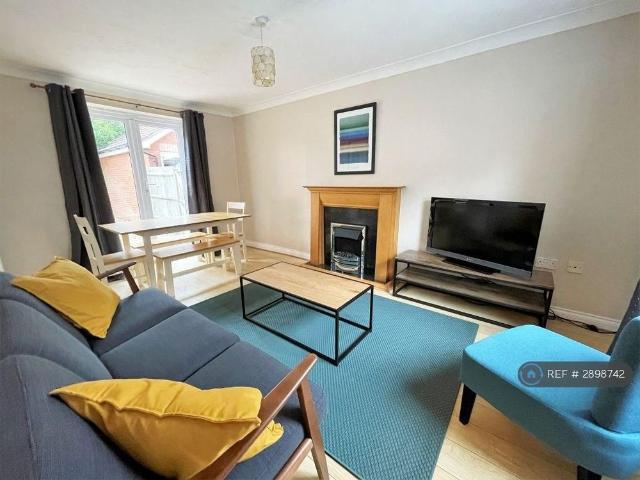 1 bedroom in a house share to rent