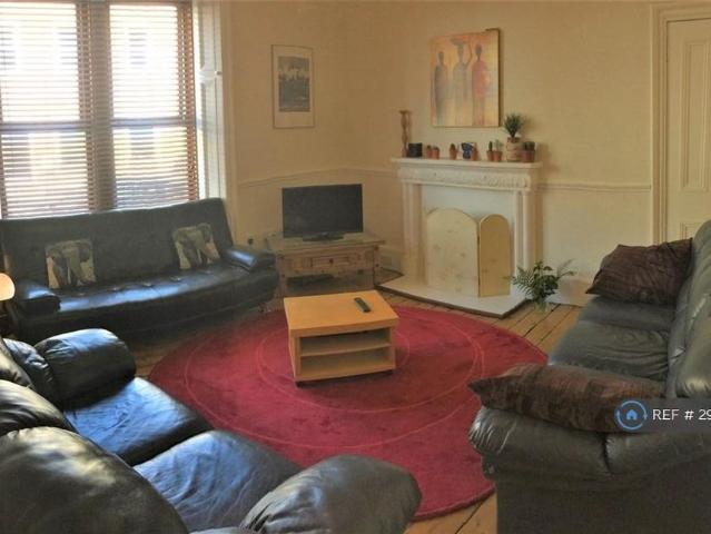 1 bedroom in a house share to rent