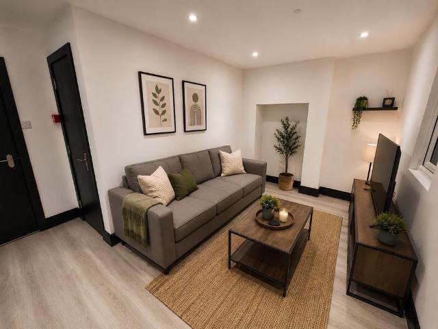1 bedroom in a house share to rent