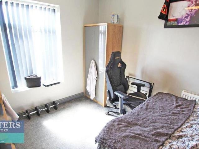 1 bedroom in a house share to rent