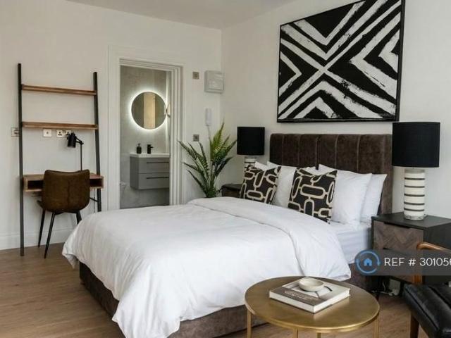 1 bedroom in a house share to rent