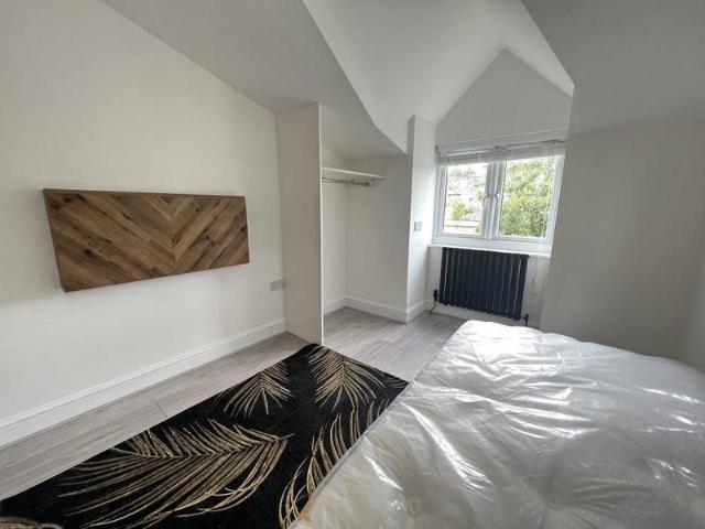 1 bedroom in a house share to rent