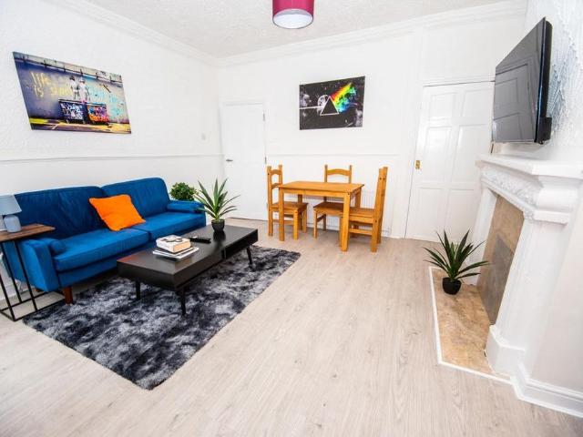 1 bedroom in a house share to rent