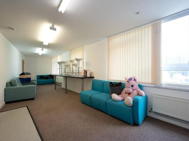 1 bedroom in a house share to rent