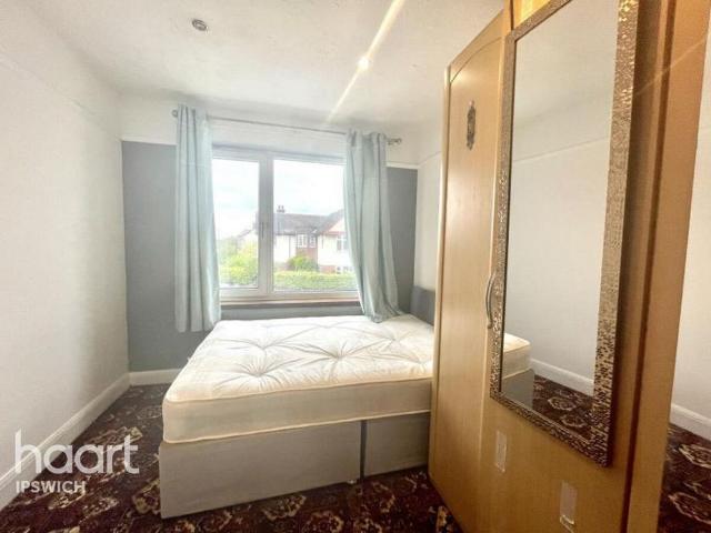 1 bedroom in a house share to rent
