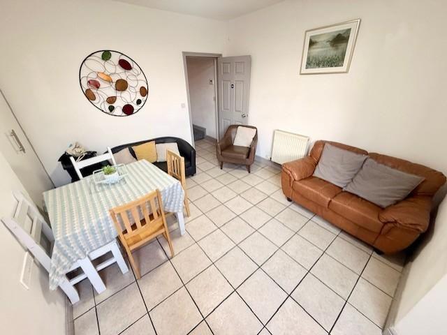 1 bedroom in a house share to rent