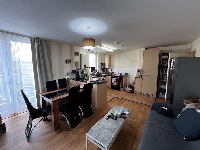 1 bedroom in a house share to rent