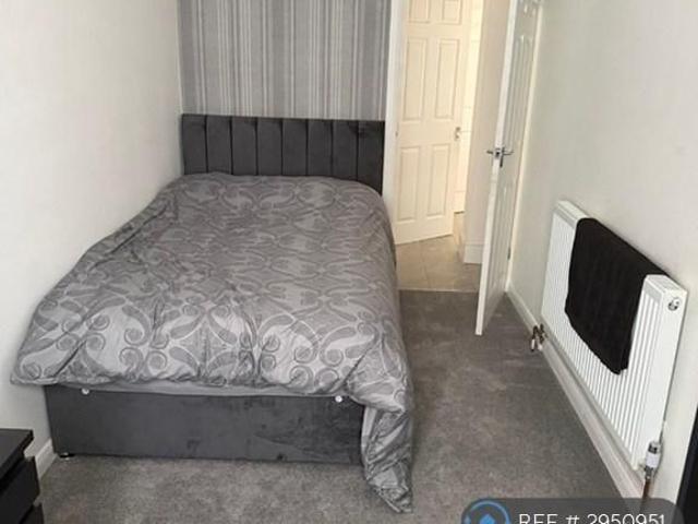 1 bedroom in a house share to rent