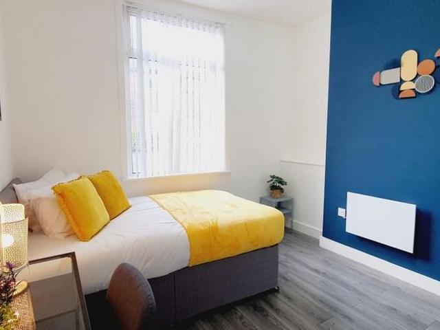 1 bedroom in a house share to rent