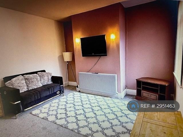 1 bedroom in a house share to rent