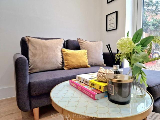 1 bedroom in a house share to rent