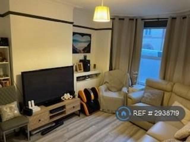 1 bedroom in a house share to rent
