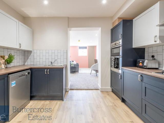 1 bedroom in a house share to rent