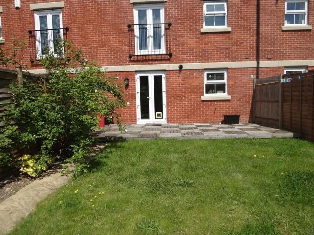 1 bedroom in a house share to rent