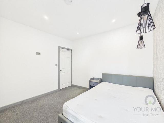 1 bedroom in a house share to rent
