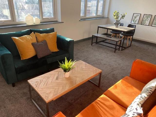 1 bedroom in a house share to rent