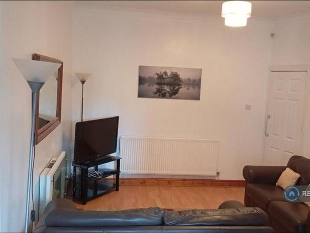1 bedroom in a house share to rent