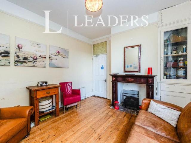 1 bedroom in a house share to rent