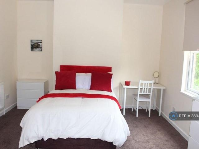 1 bedroom in a house share to rent