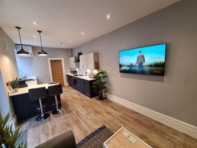 1 bedroom in a house share to rent