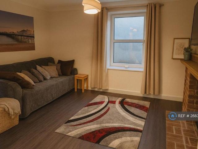 1 bedroom in a house share to rent