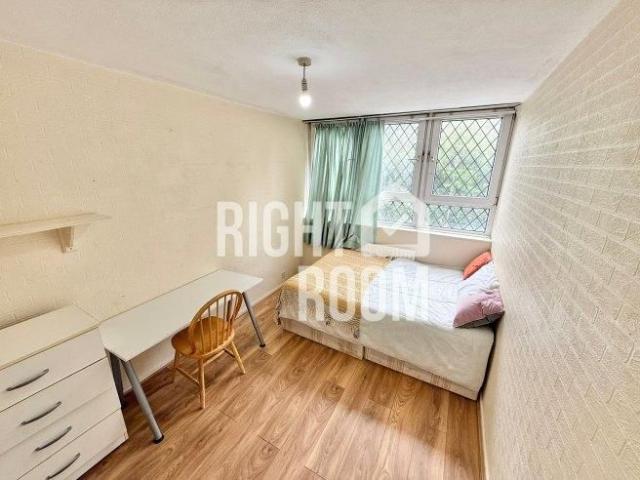 1 bedroom in a house share to rent