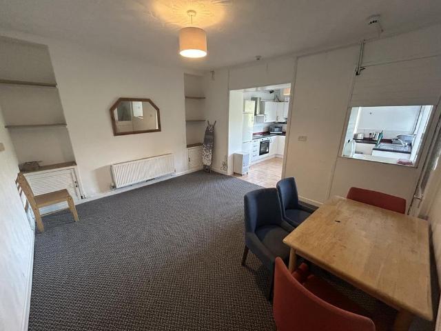 1 bedroom in a house share to rent