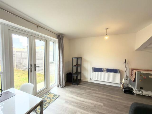 1 bedroom in a house share to rent