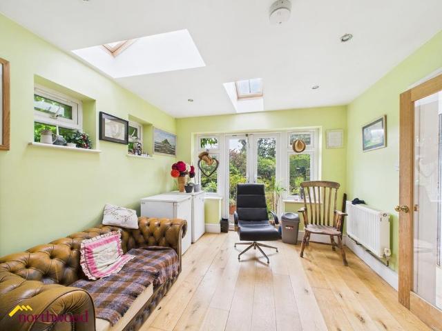 1 bedroom in a house share to rent