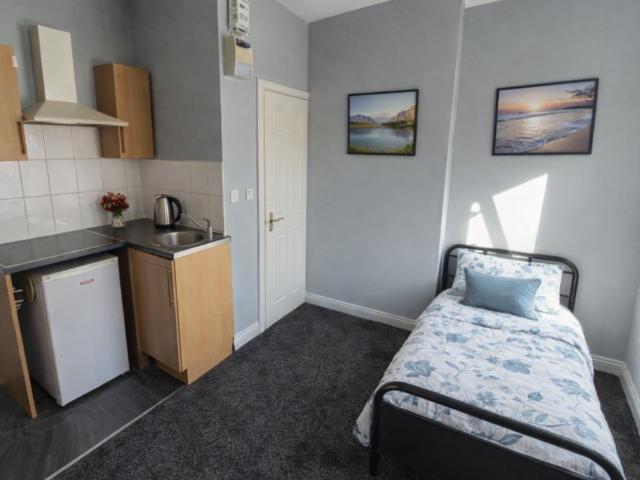 1 bedroom in a house share to rent