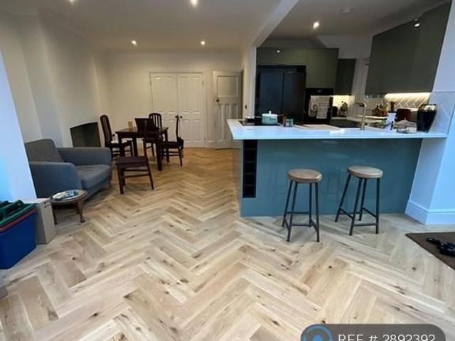 1 bedroom in a house share to rent