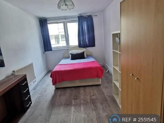 1 bedroom in a house share to rent