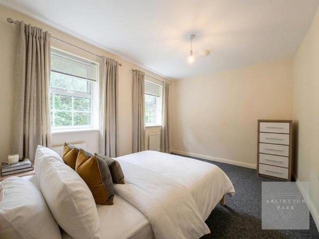 1 bedroom in a house share to rent