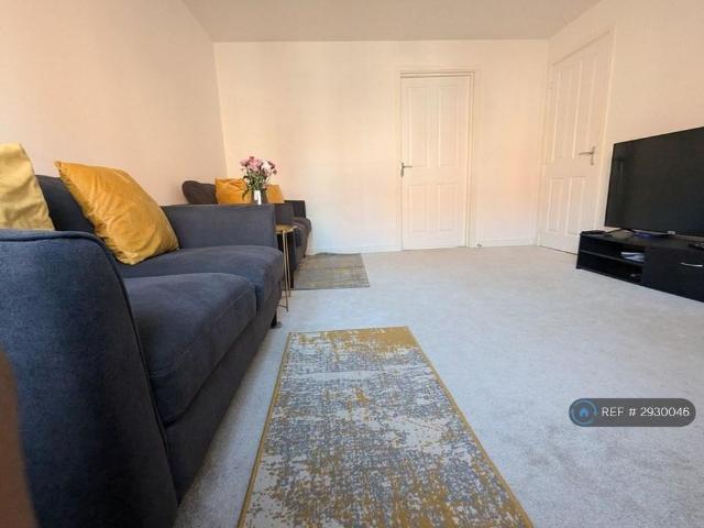 1 bedroom in a house share to rent