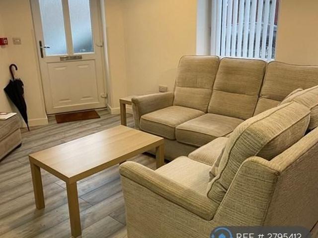 1 bedroom in a house share to rent