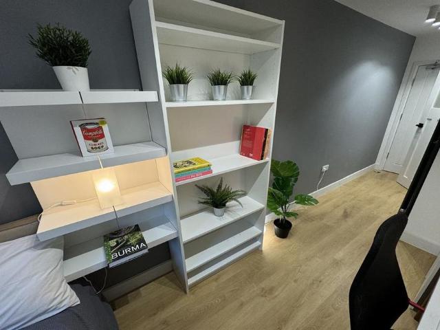1 bedroom in a house share to rent