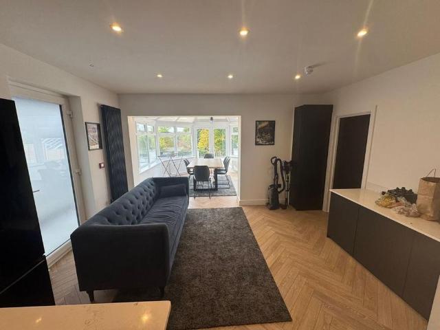 1 bedroom in a house share to rent