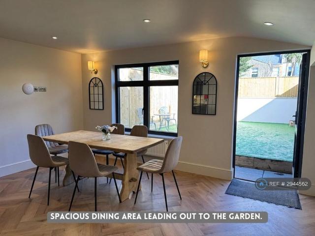 1 bedroom in a house share to rent