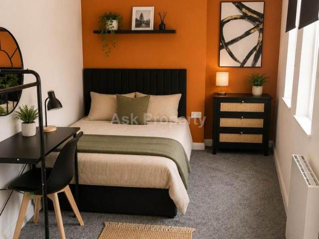 1 bedroom in a house share to rent