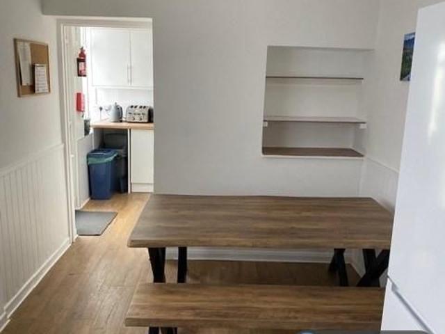 1 bedroom in a house share to rent