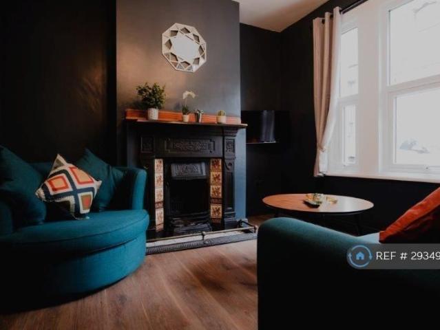 1 bedroom in a house share to rent