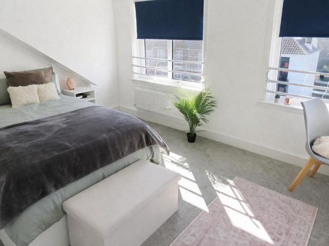 1 bedroom in a house share to rent