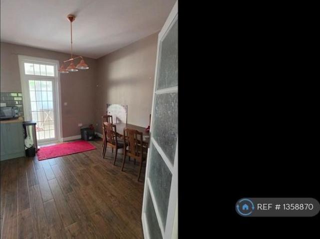 1 bedroom in a house share to rent
