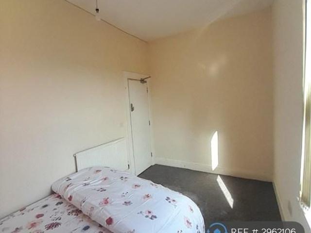 1 bedroom in a house share to rent