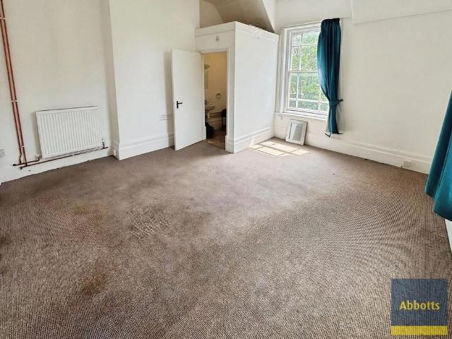 1 bedroom in a house share to rent