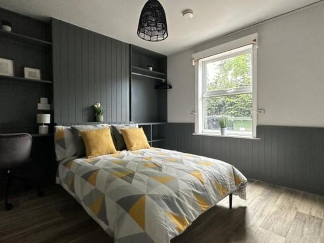 1 bedroom in a house share to rent
